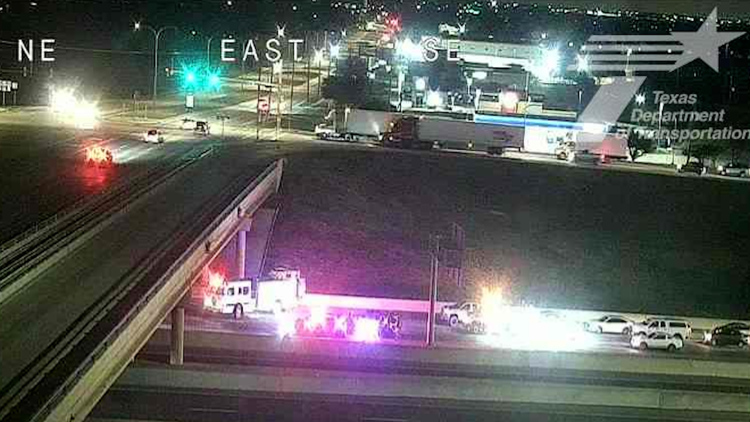Fort Worth, Texas crash: I-35W closed northbound after truck overturned ...