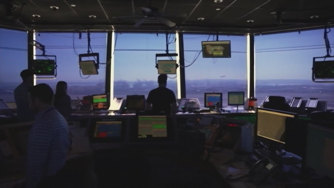 FAA reducing air traffic by 10% across 40 'high-volume' markets | wfaa.com