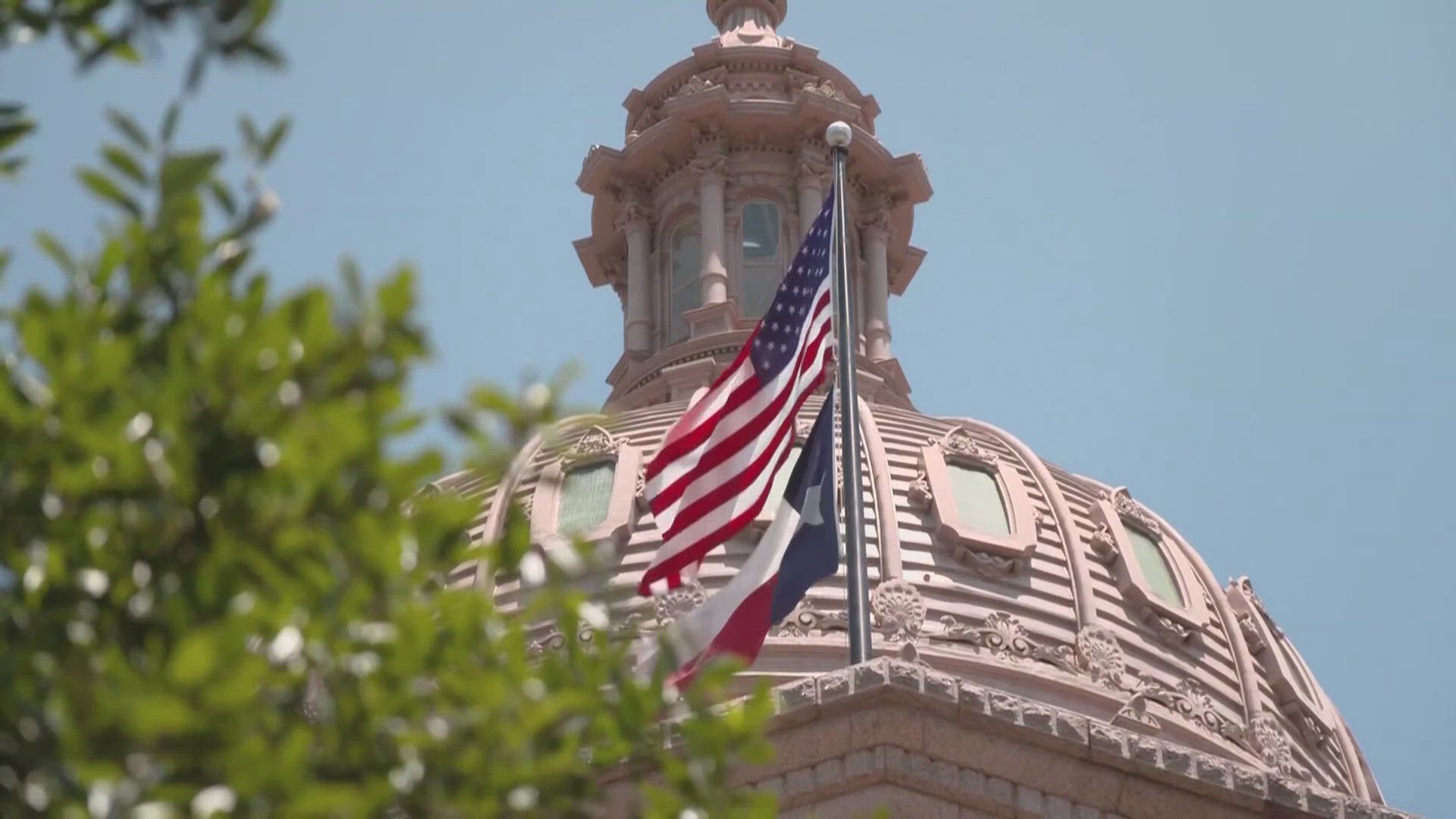 Federal court rules to block Texas' new redistricting map aimed to ...