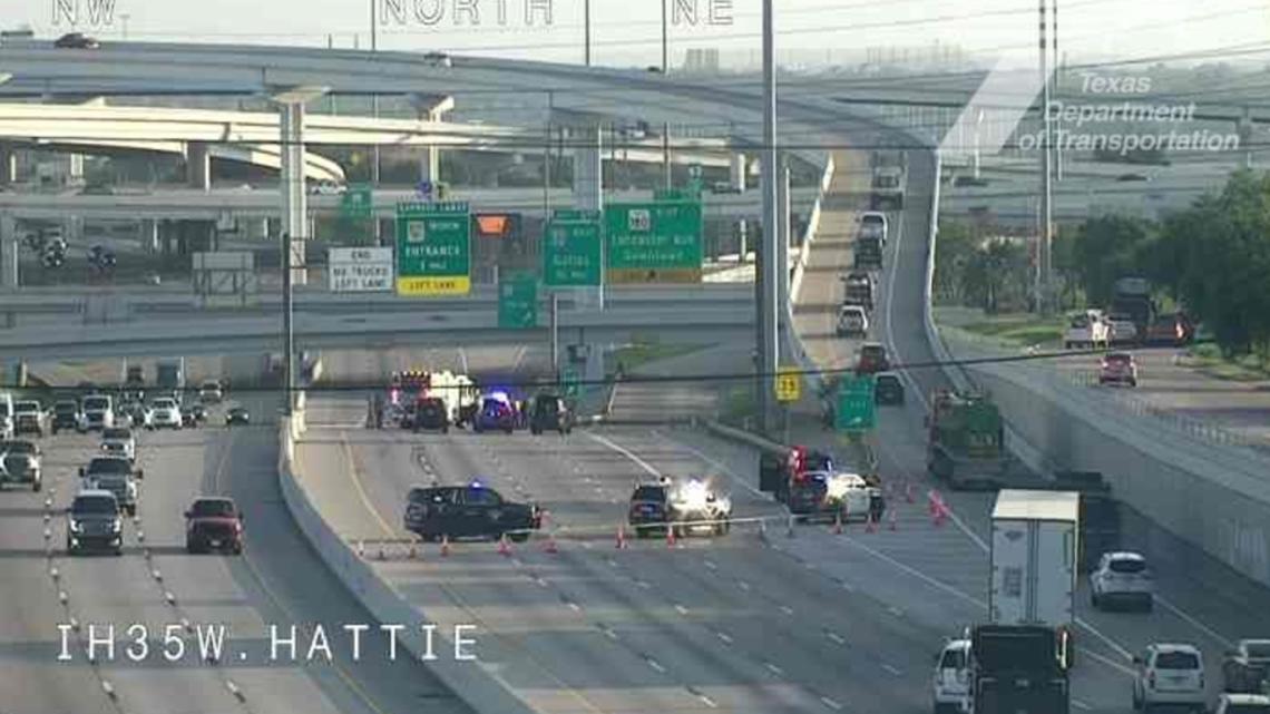 Fort Worth, Texas: Fatal crash closes I-35W | wfaa.com