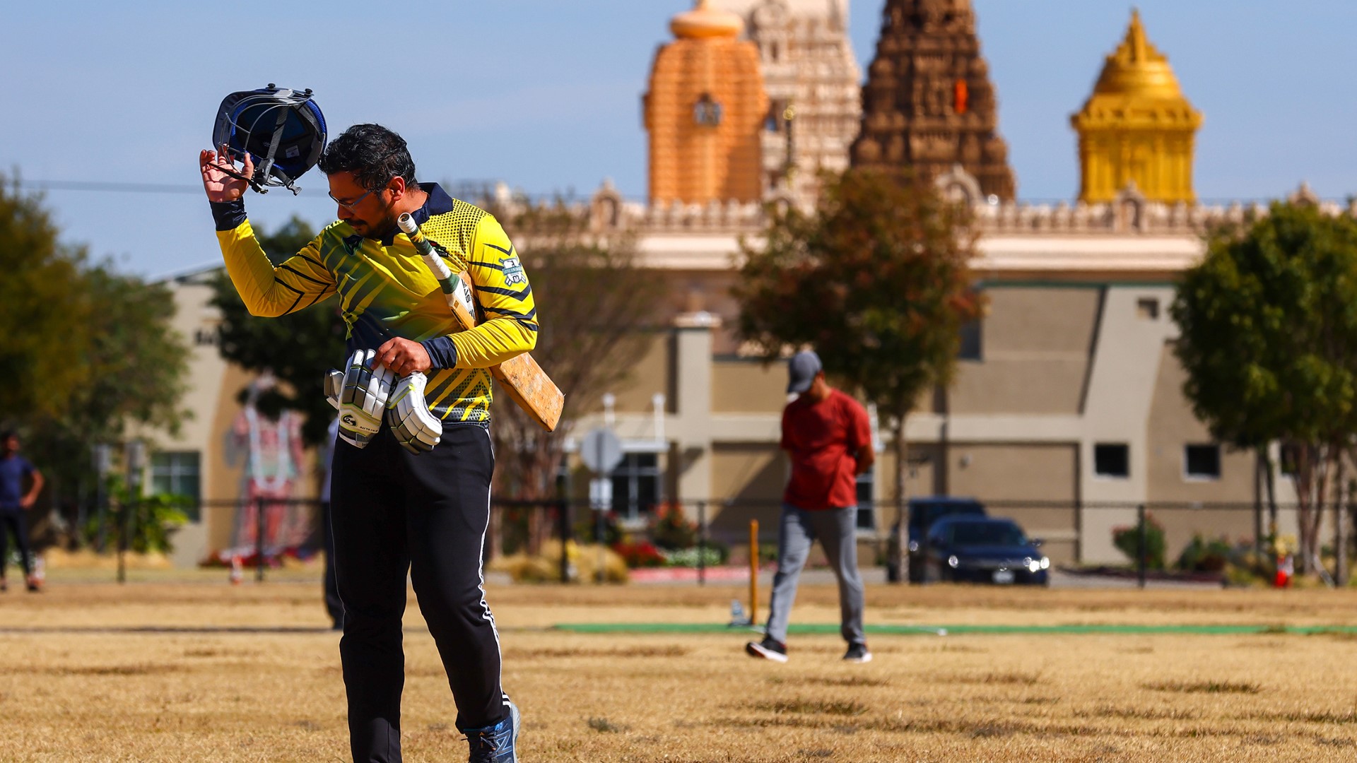 Across North Texas, Friday Night Lights make way for cricket | wfaa.com