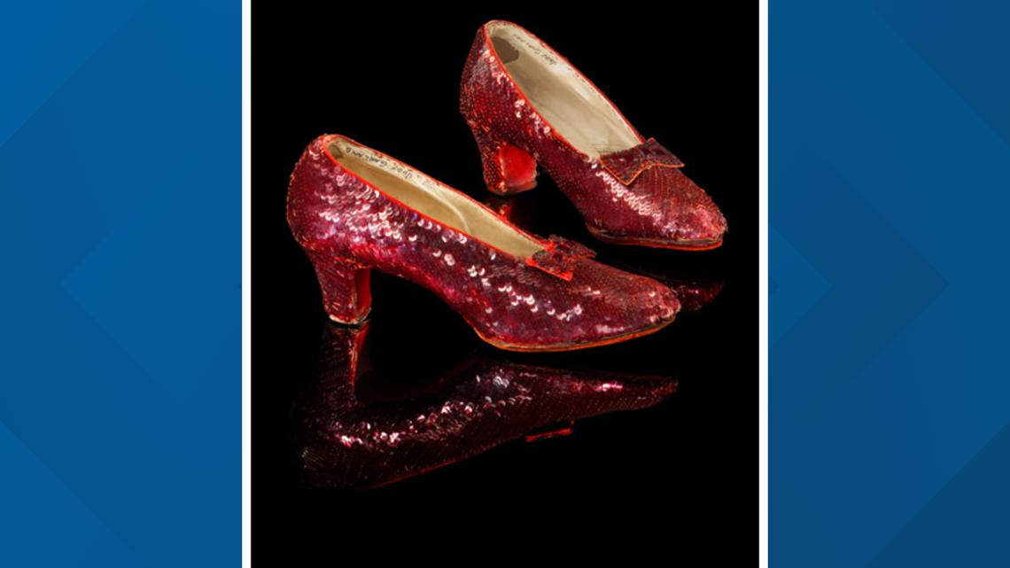 Red slippers from "The Wizard of Oz" up for auction | wfaa.com