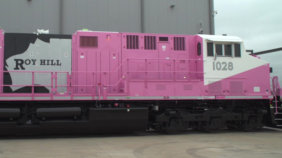 One-of-a-kind pink locomotive leaves Texas, headed to Australia | wfaa.com