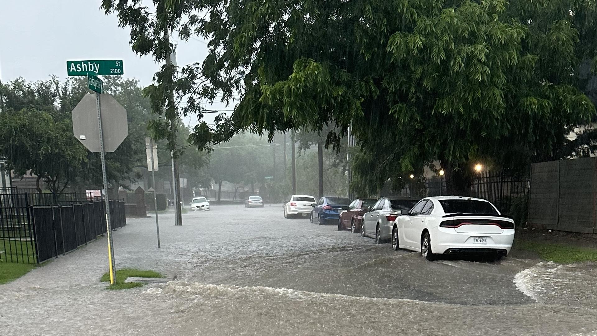 Heavy rains lead to flooding across DFW on Sunday night | wfaa.com