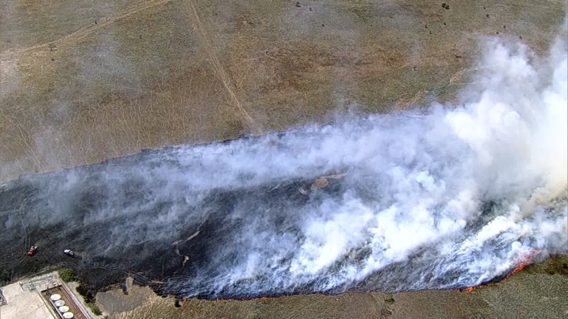Grass fire producing heavy smoke in northwest Tarrant County | wfaa.com