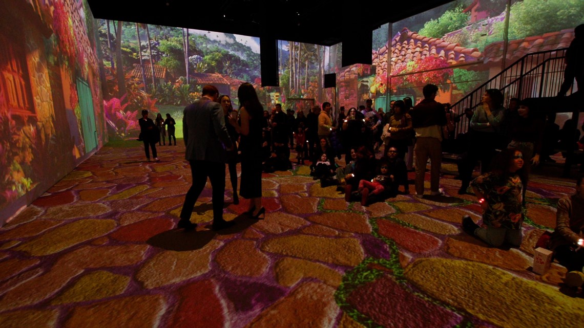 Immersive Disney experience in Dallas, Texas | wfaa.com