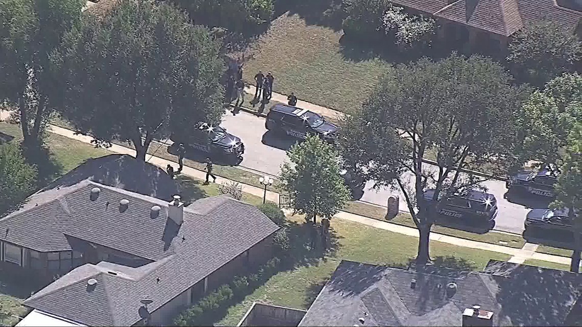Suspect injured after shooting at Garland officers, police say | wfaa.com