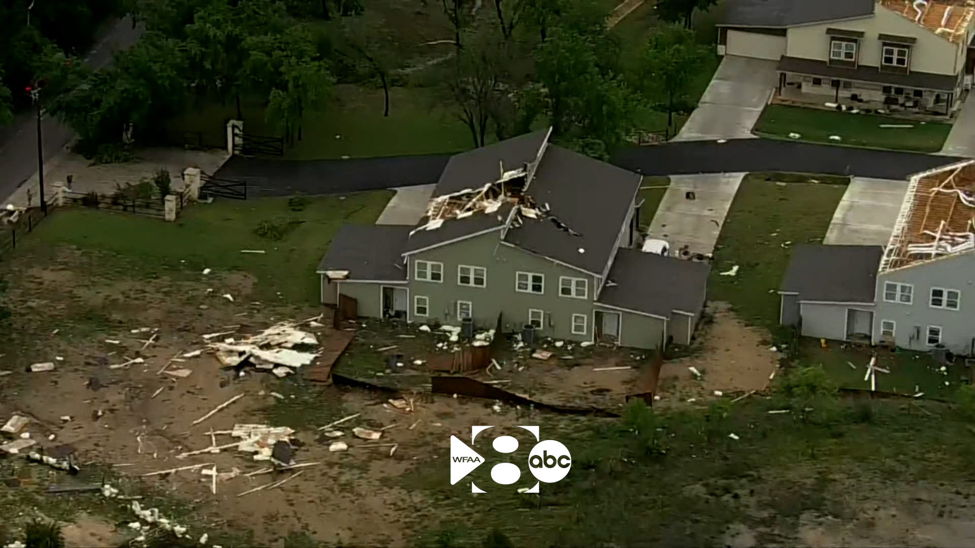 TORNADO DAMAGE: Storms badly damage North Texas homes | wfaa.com