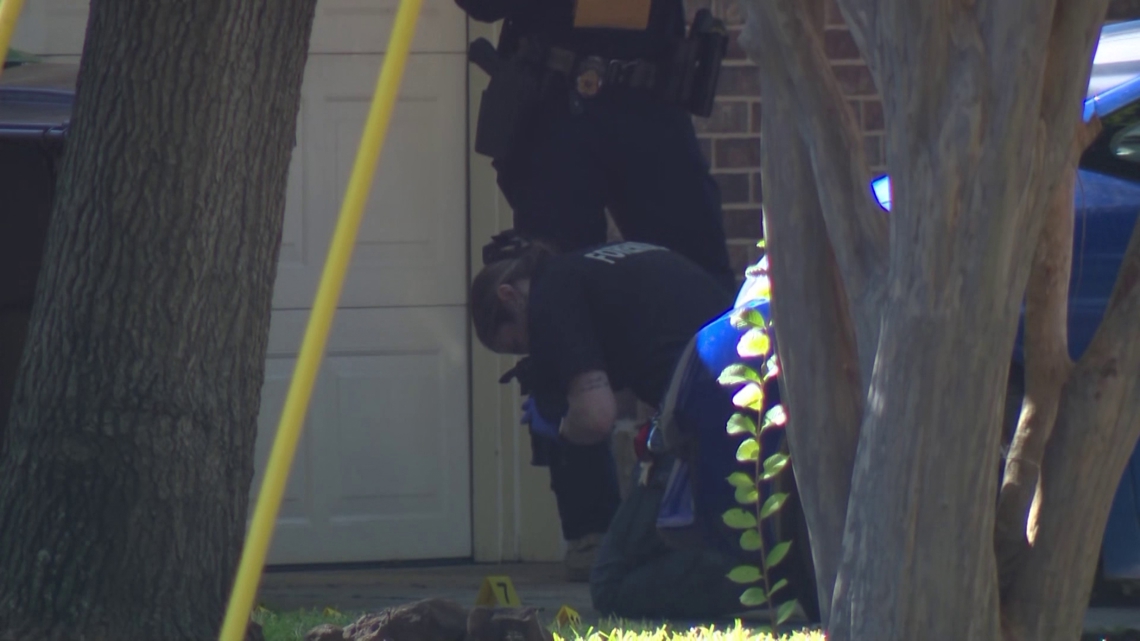 Police shooting leaves Denton neighborhood stunned | wfaa.com