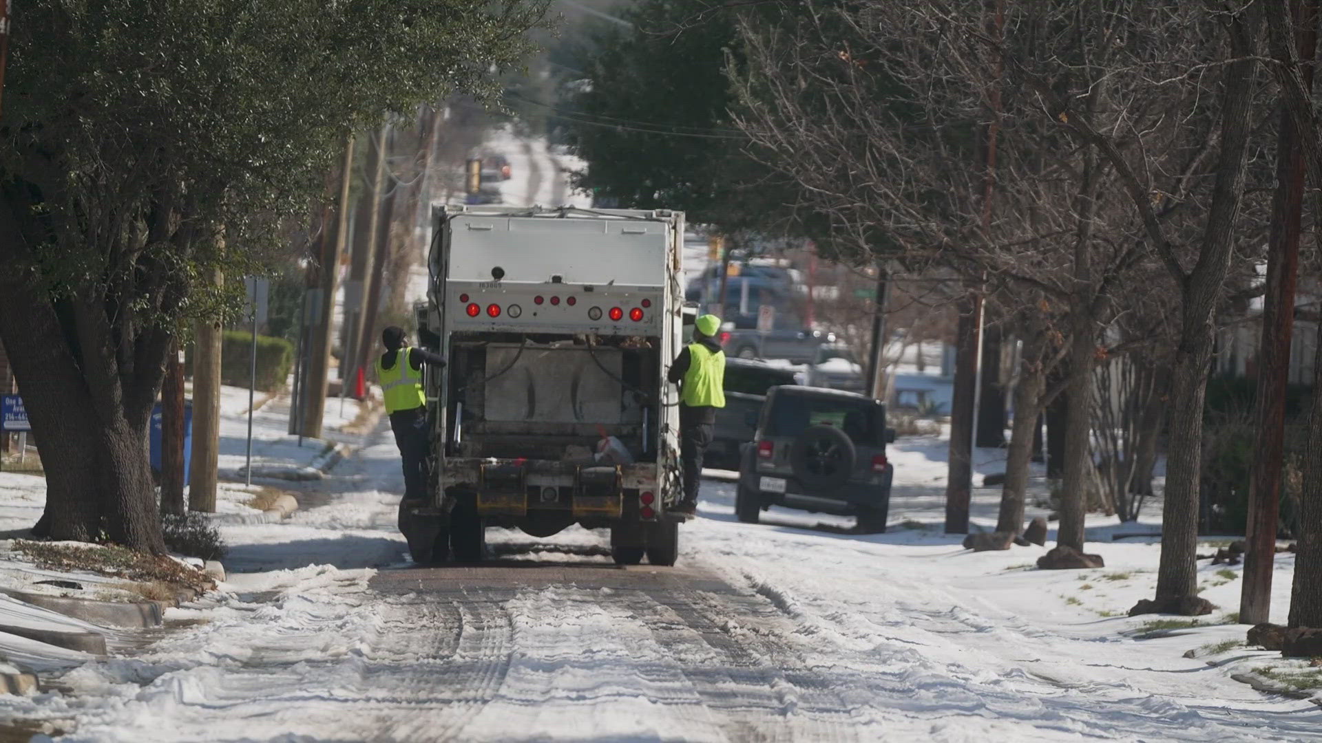 When does neighborhood trash pick up return to DFW? Officials explain ...