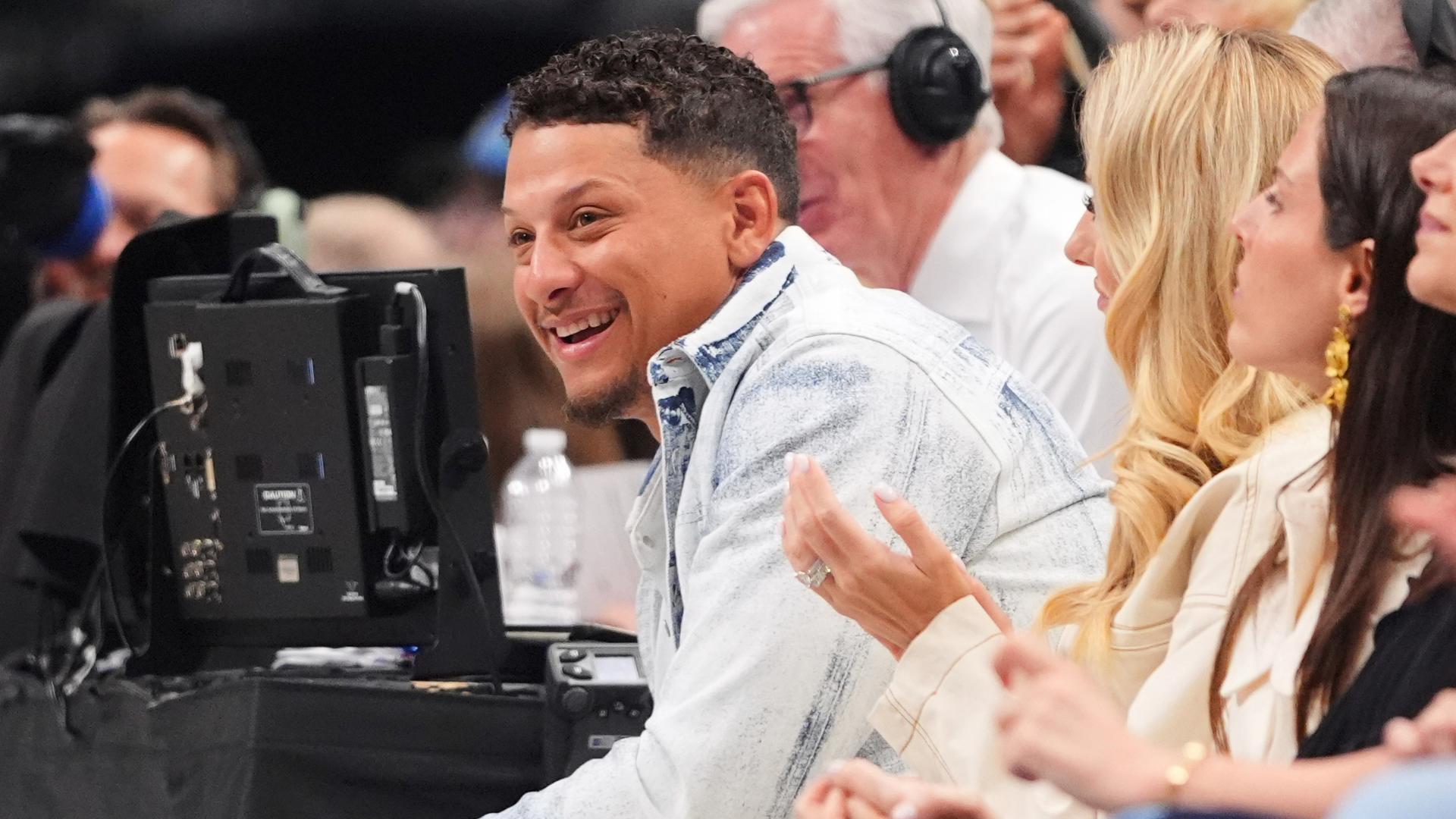 Patrick Mahomes, Adidas supports North Texas high school with jerseys ...