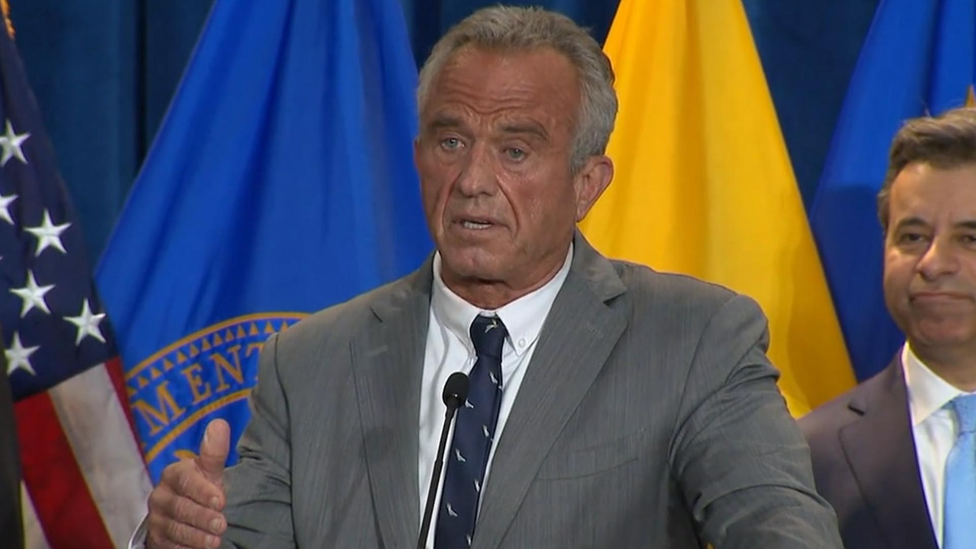 RFK Jr, FDA to phase out 8 petroleum-based food dyes in reform | wfaa.com