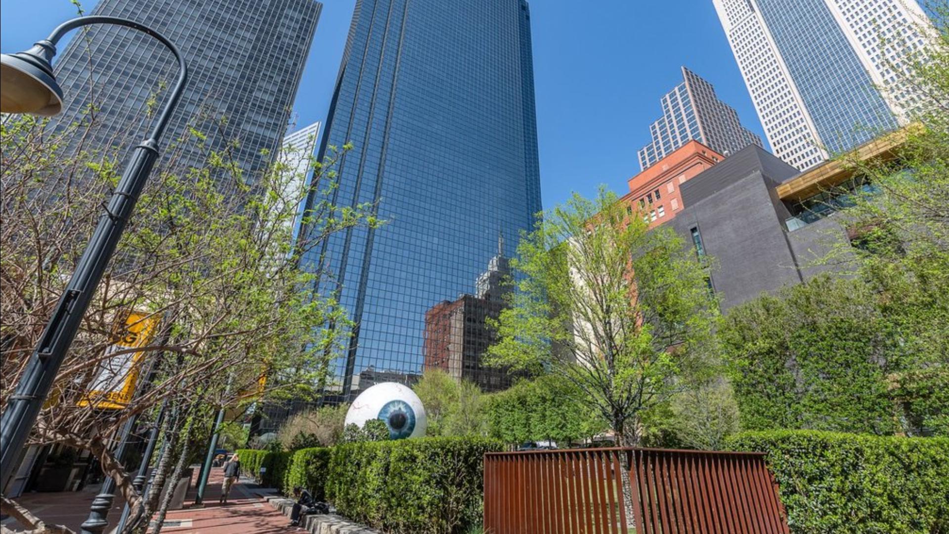Santander Tower secures $132.5M loan for conversion | wfaa.com