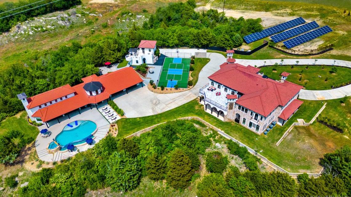 PHOTOS: Modern Spanish-style mansion hits the market for $14 million in ...