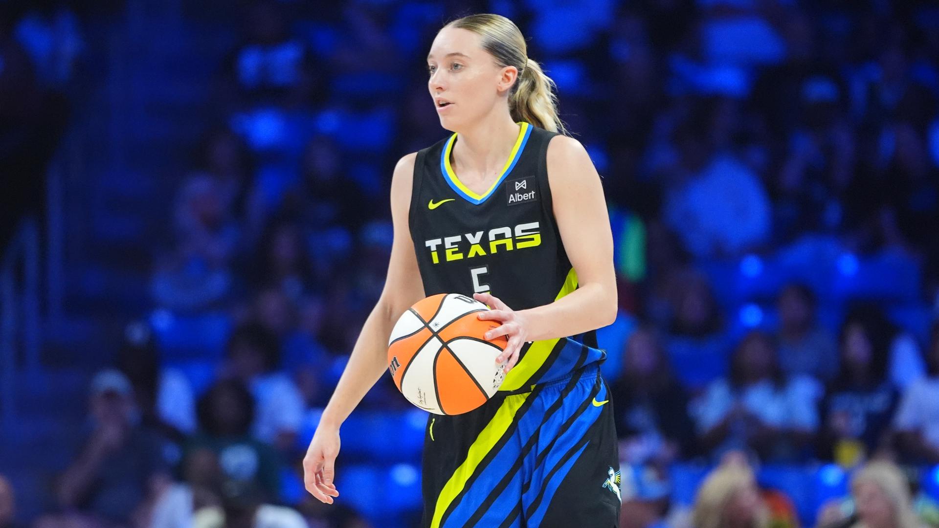 Paige Bueckers wins AP Rookie of the Year in 2025 | wfaa.com