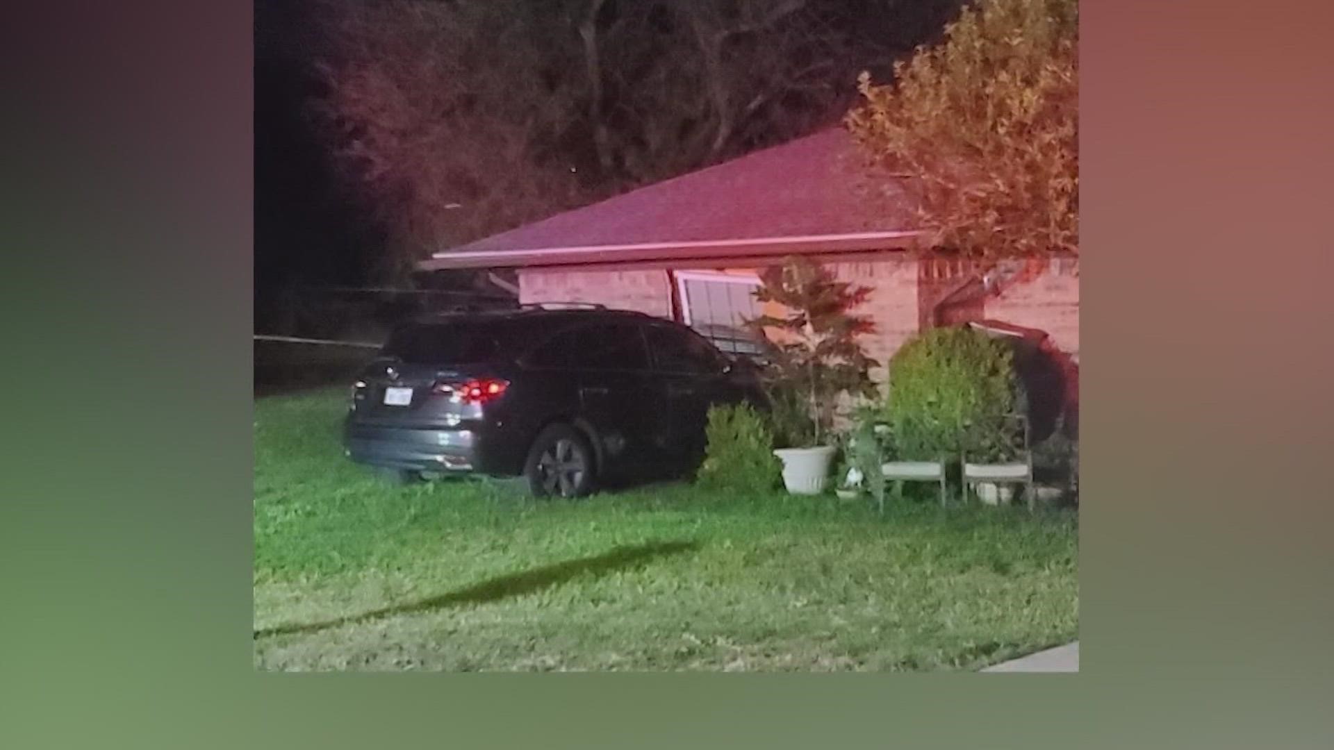 Abandoned Sanger Mansion to become wedding venue | wfaa.com