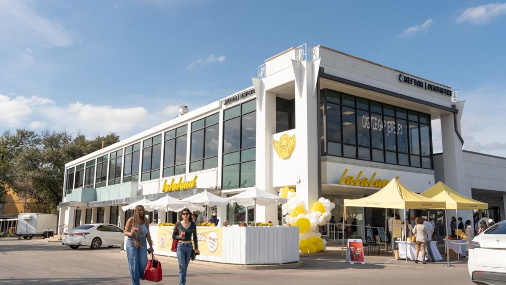 La La Land opens new coffee shop in Preston Hollow | wfaa.com