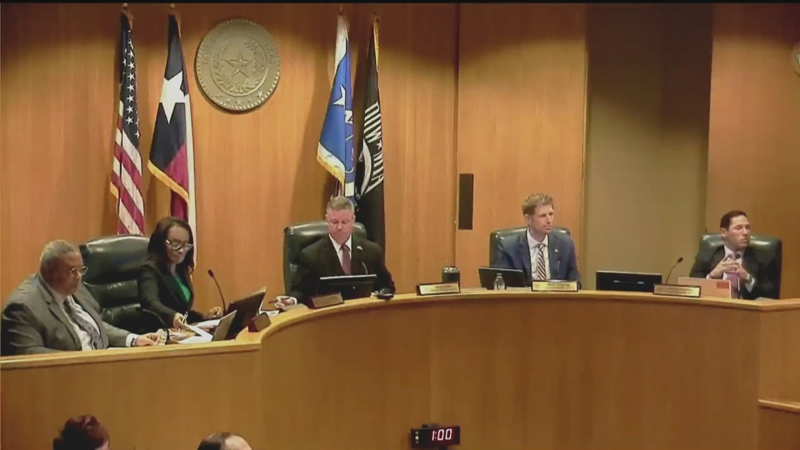 Tarrant County Commissioners to vote on redistricting maps | wfaa.com