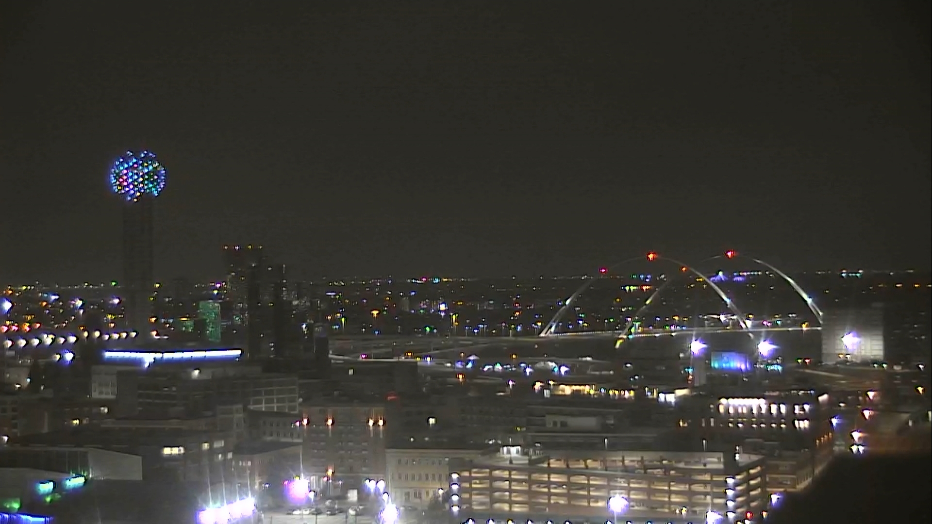 TIMELAPSE: Watch a rainy night in Downtown Dallas (March 2025) | wfaa.com