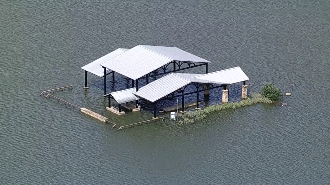 High water levels reported at Lake Grapevine prompting closures | wfaa.com
