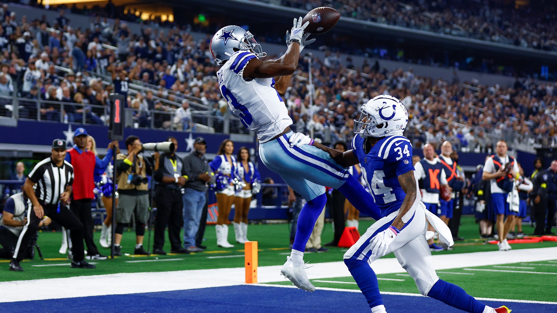 Dallas Cowboys turn tense game into blowout victory in Week 13 | wfaa.com