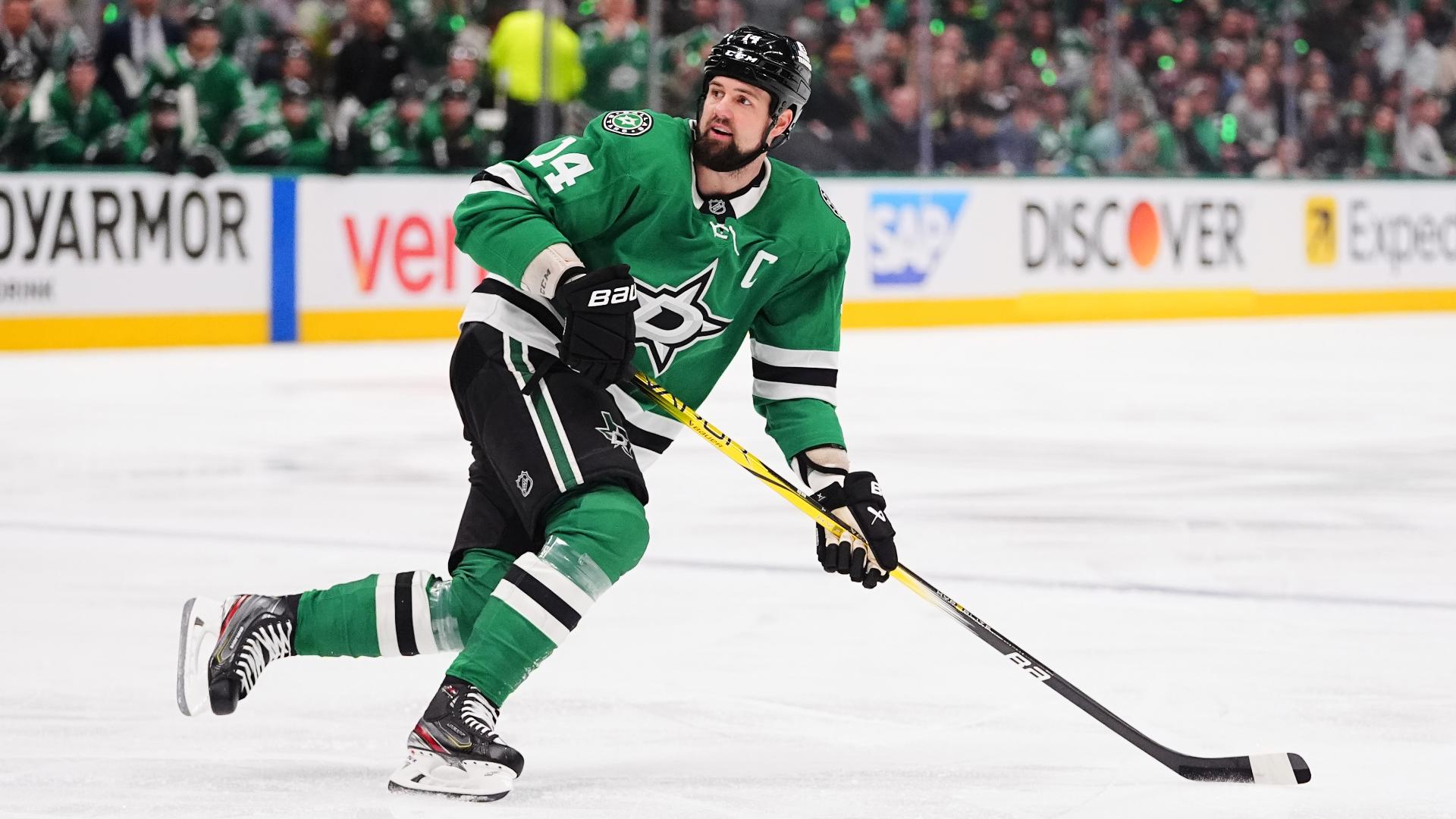 15-year-old stabbed while walking his dog in Frisco neighborhood | wfaa.com