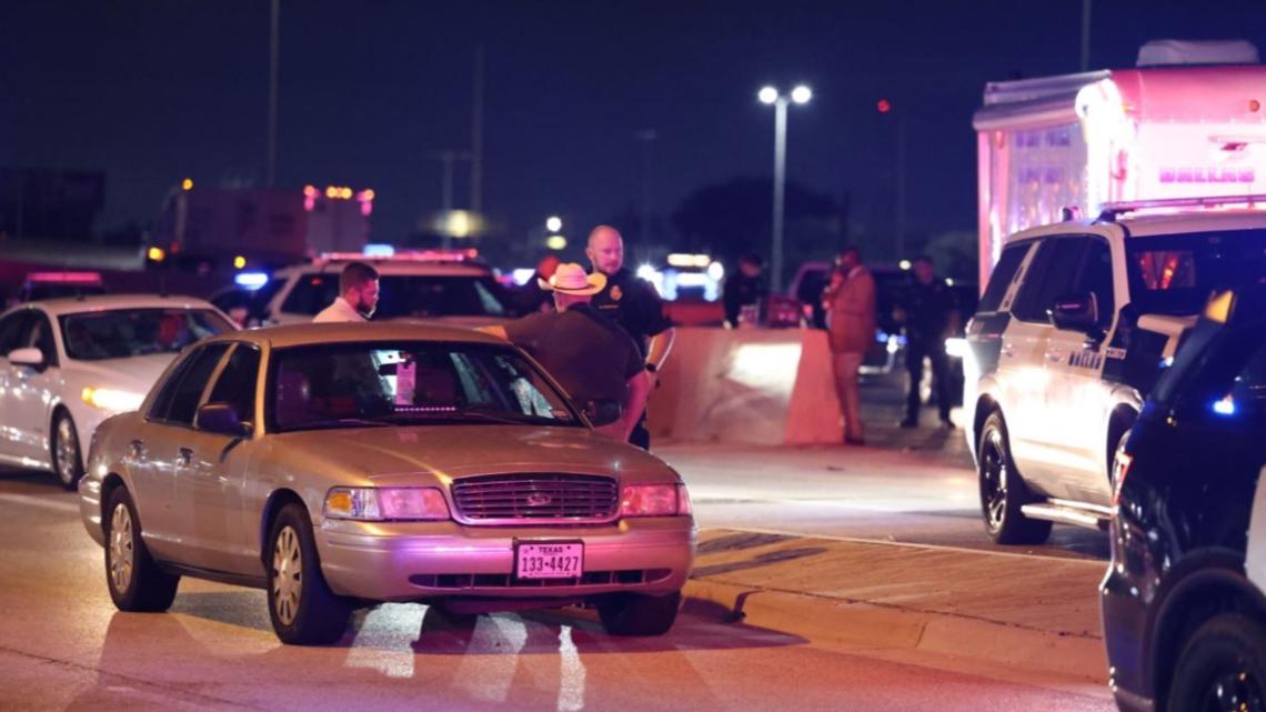 Dallas police shooting: One officer killed, two injured Thursday | wfaa.com