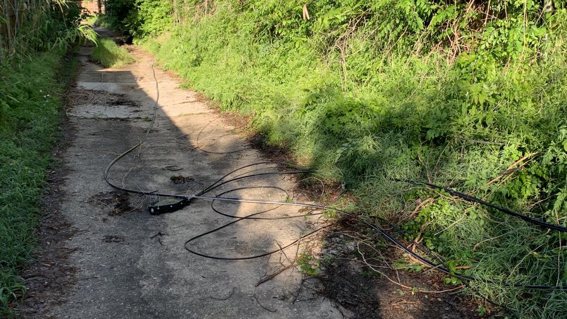 Dallas residents catch thieves on camera stealing copper wires | wfaa.com