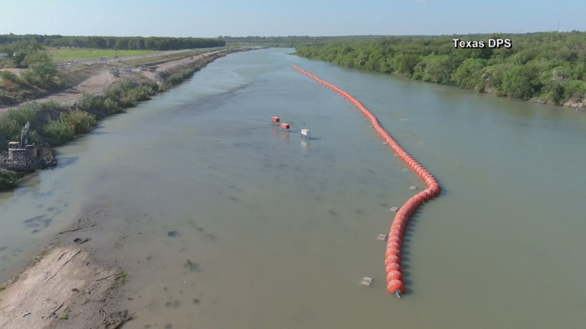 Texas border buoys: What to know before the hearing | wfaa.com