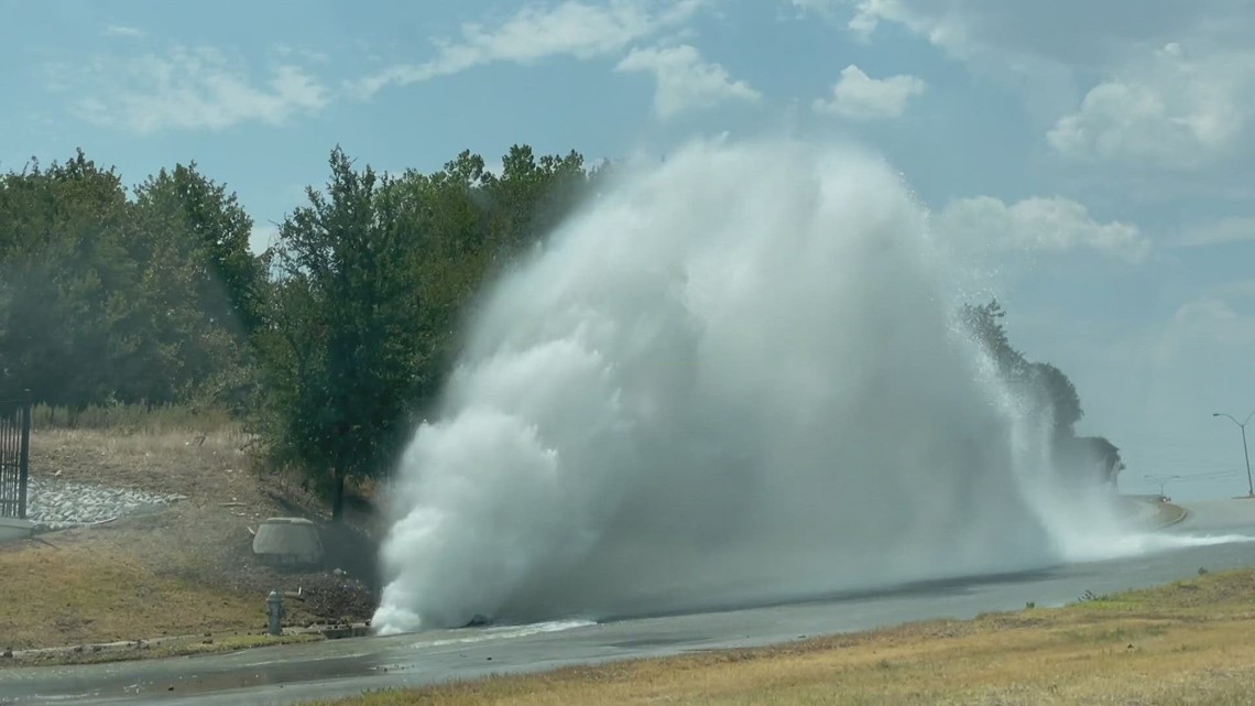 Massive water main break in Euless sees water shooting into air on ...