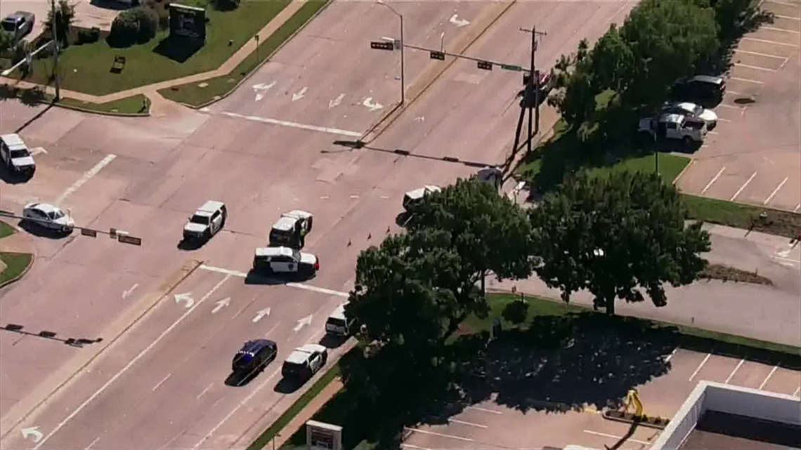 2 pedestrians hospitalized after crash with vehicle in Plano Texas ...