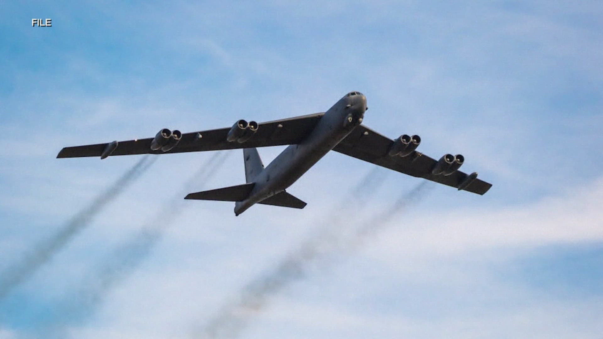 Delta pilot dodges B-52 bomber in midair near North Dakota | wfaa.com