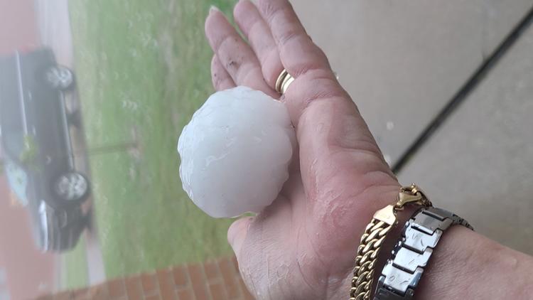North Texas hail: Why is some spikey and others are smooth? | wfaa.com