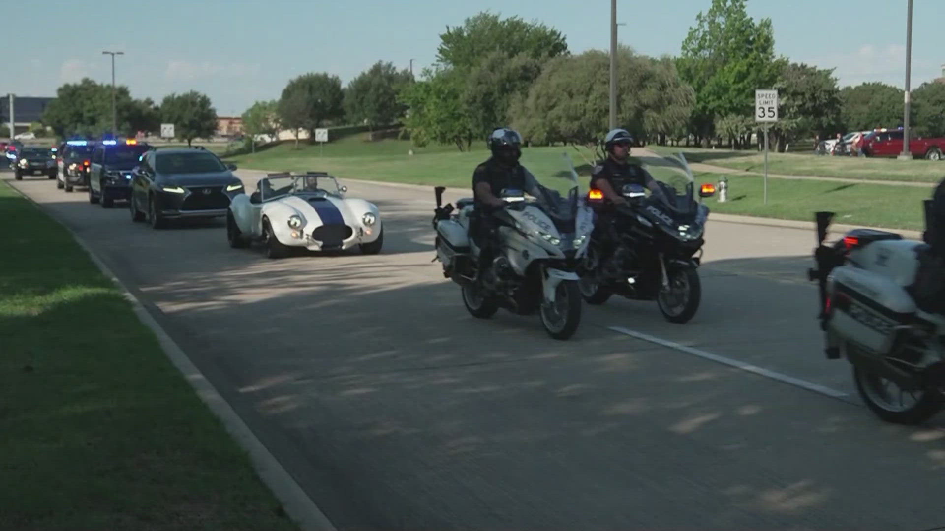 Funeral held for Grapevine officer who died after battle with cancer ...