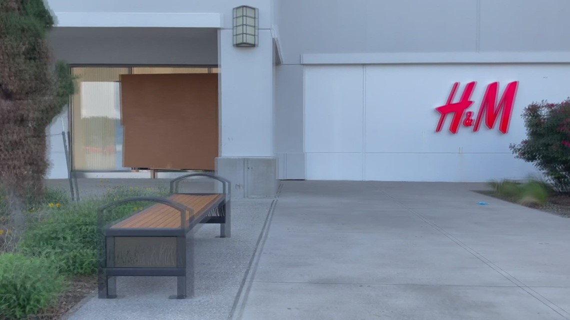 A look at Allen Premium Outlets two days after mass shooting | wfaa.com