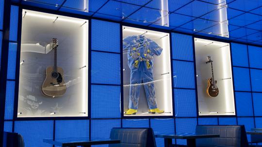 Post Malone, Cowboys opening themed Raising Cane's restaurant | wfaa.com