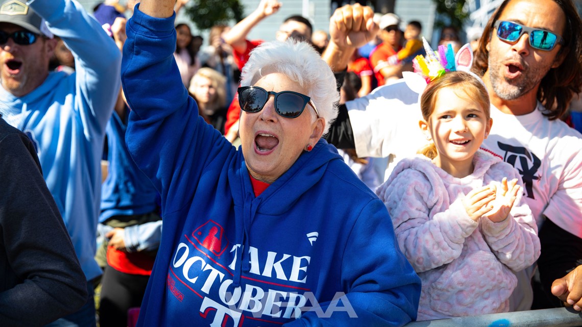 PHOTOS: Texas Rangers fans show out at World Series parade | wfaa.com