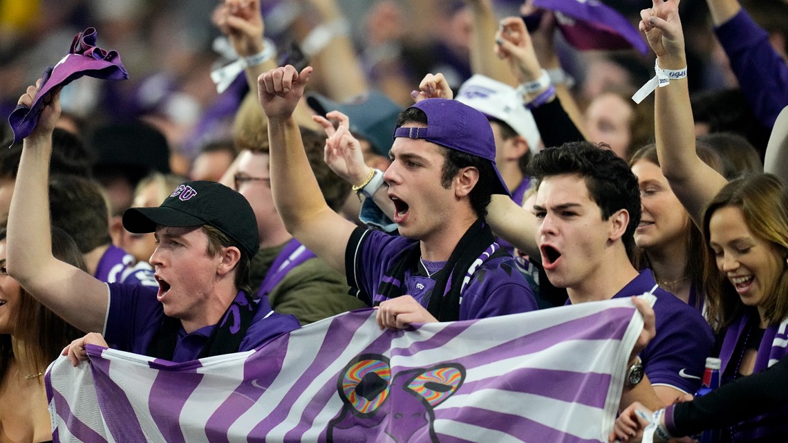 PHOTOS: TCU Horned Frogs vs. Michigan Wolverines in Fiesta Bowl | wfaa.com