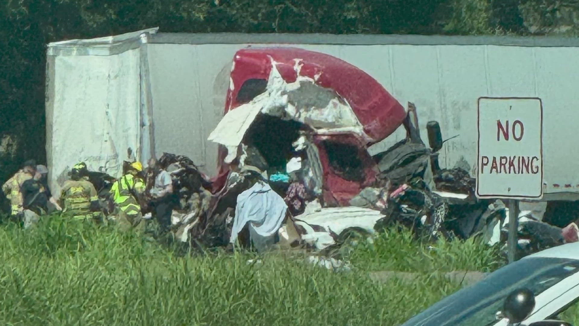 Trucker charged in deadly North Texas crash that killed 5 | wfaa.com