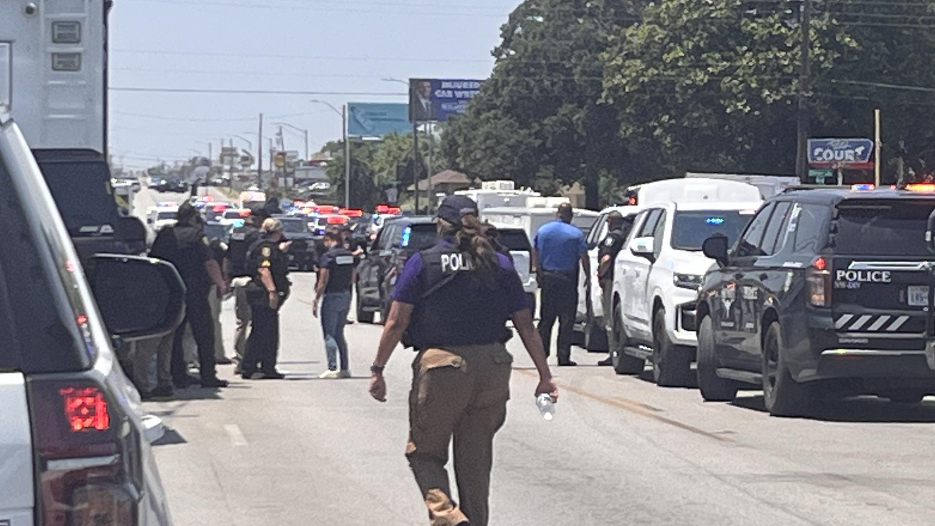 Fort Worth, Texas shooting: Active police scene near Haltom City | wfaa.com