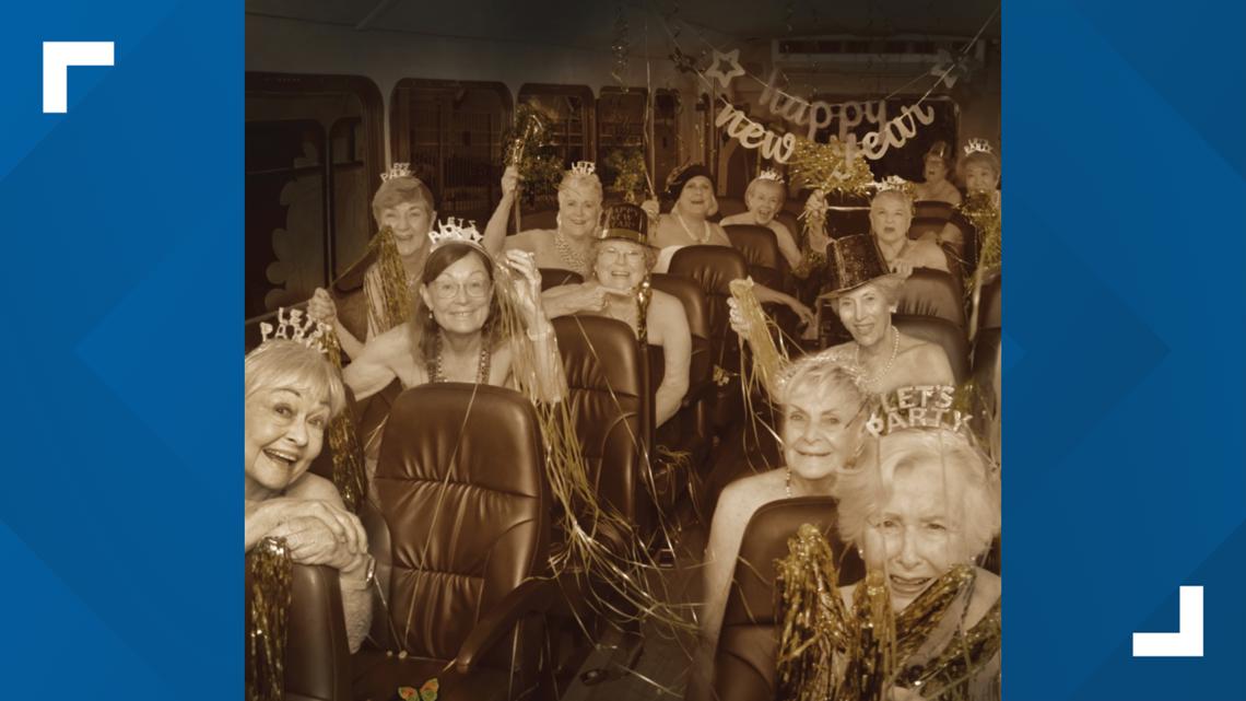 'Calendar Girls' | Retirement home residents 'bare it all' in pin-ups ...