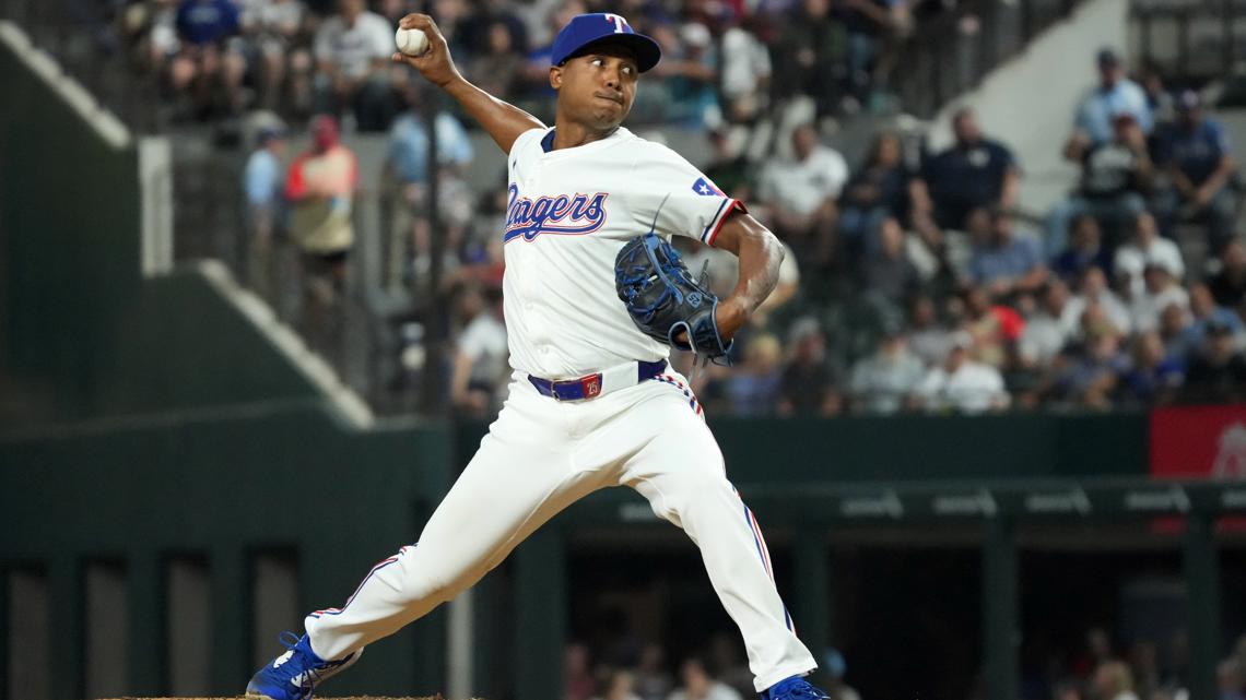 Athletics sign José Leclerc to $10M contract for 2024 season | wfaa.com