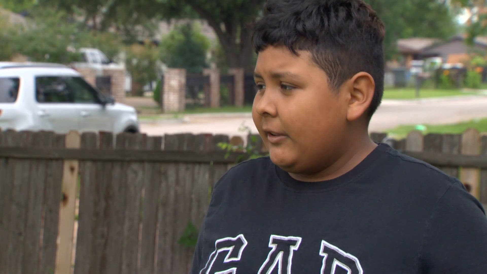 Teen hospitalized after shooting in Southeast Dallas, police say | wfaa.com