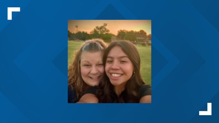 Texas pastor's wife, teen daughter killed in crash, officials say | wfaa.com