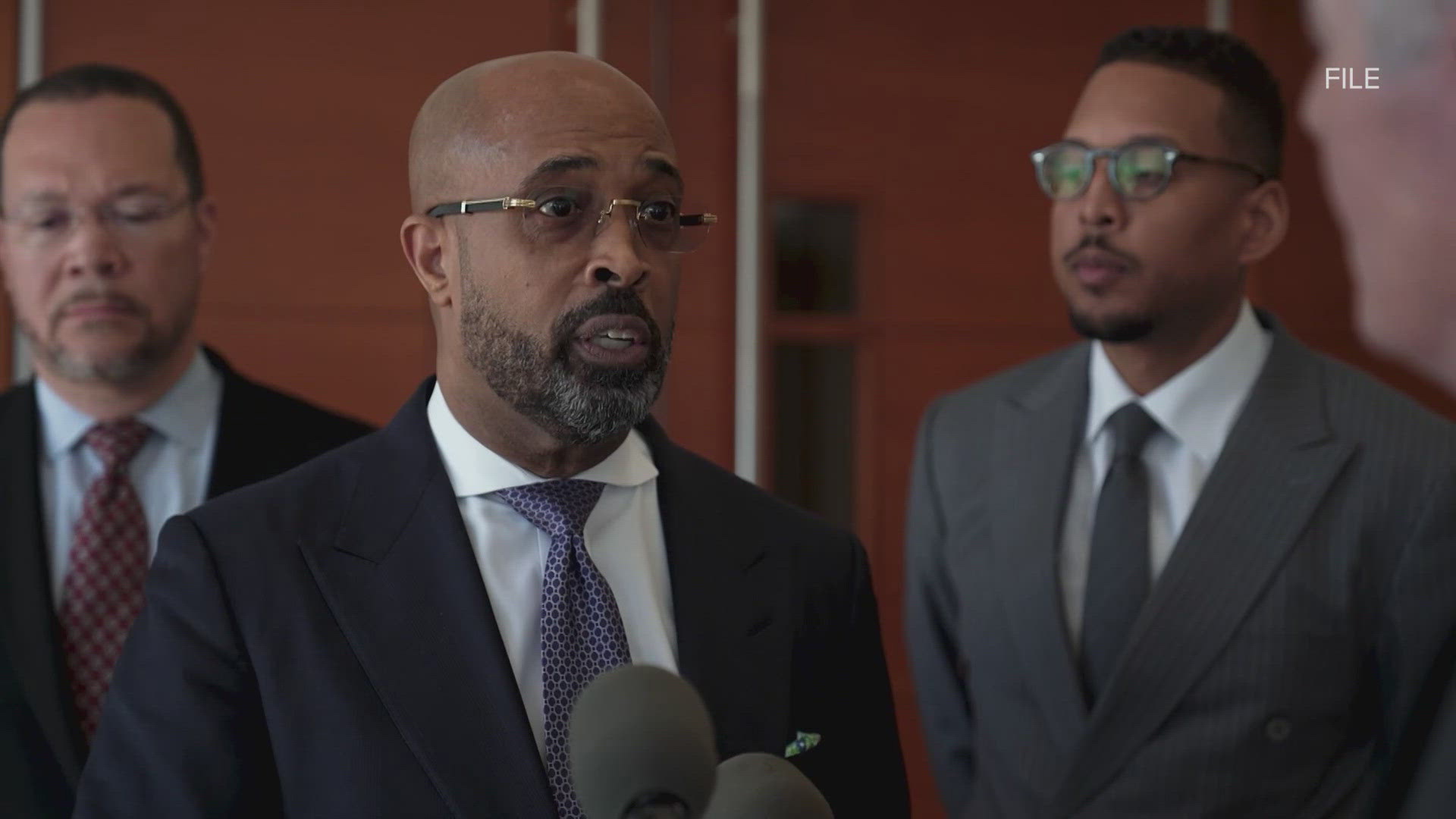 North Texas pastor Frederick Haynes III announces leave, citing medical diagnosis | wfaa.com