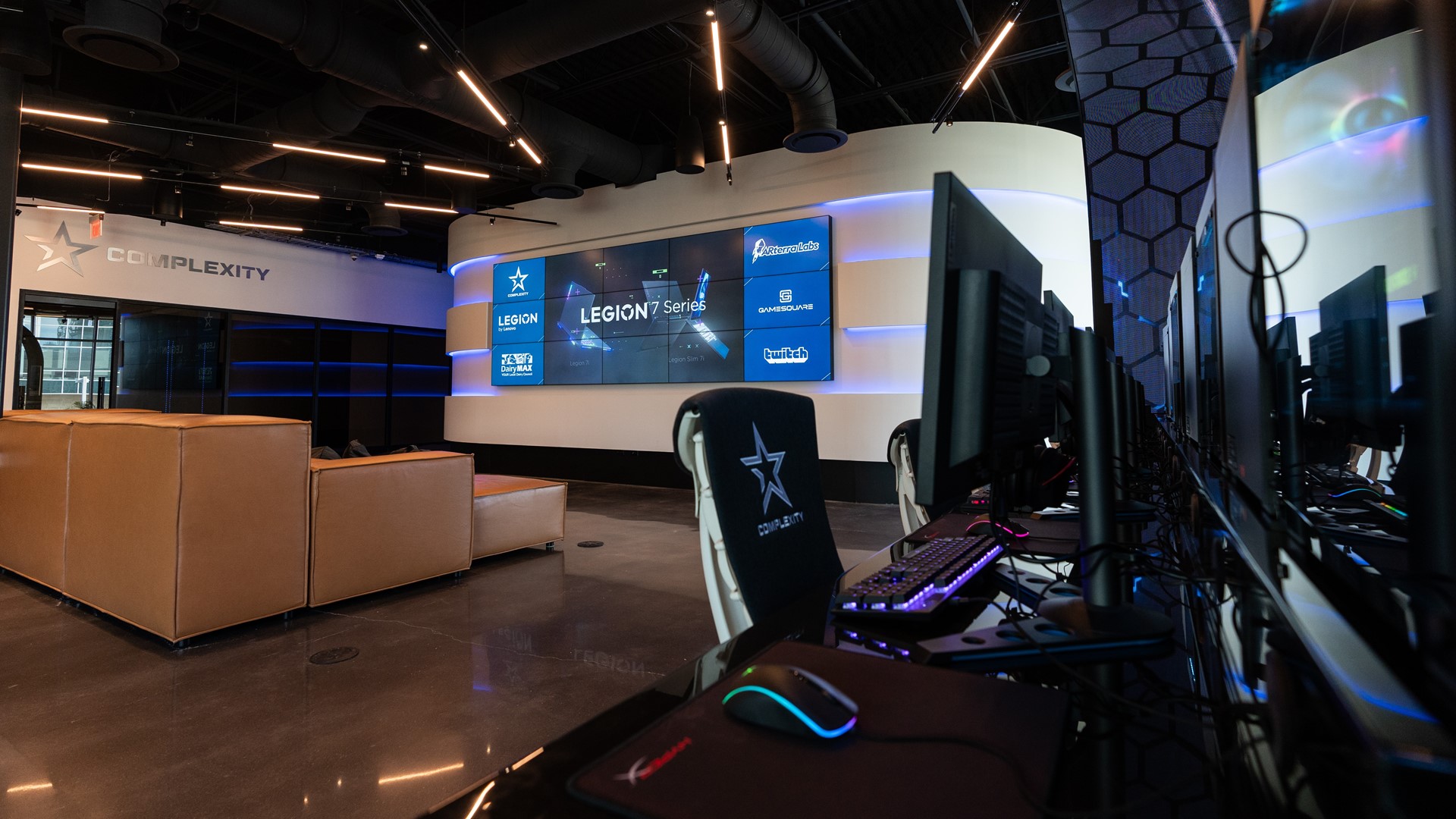 Complexity Gaming opens esports facility to public in Frisco | wfaa.com