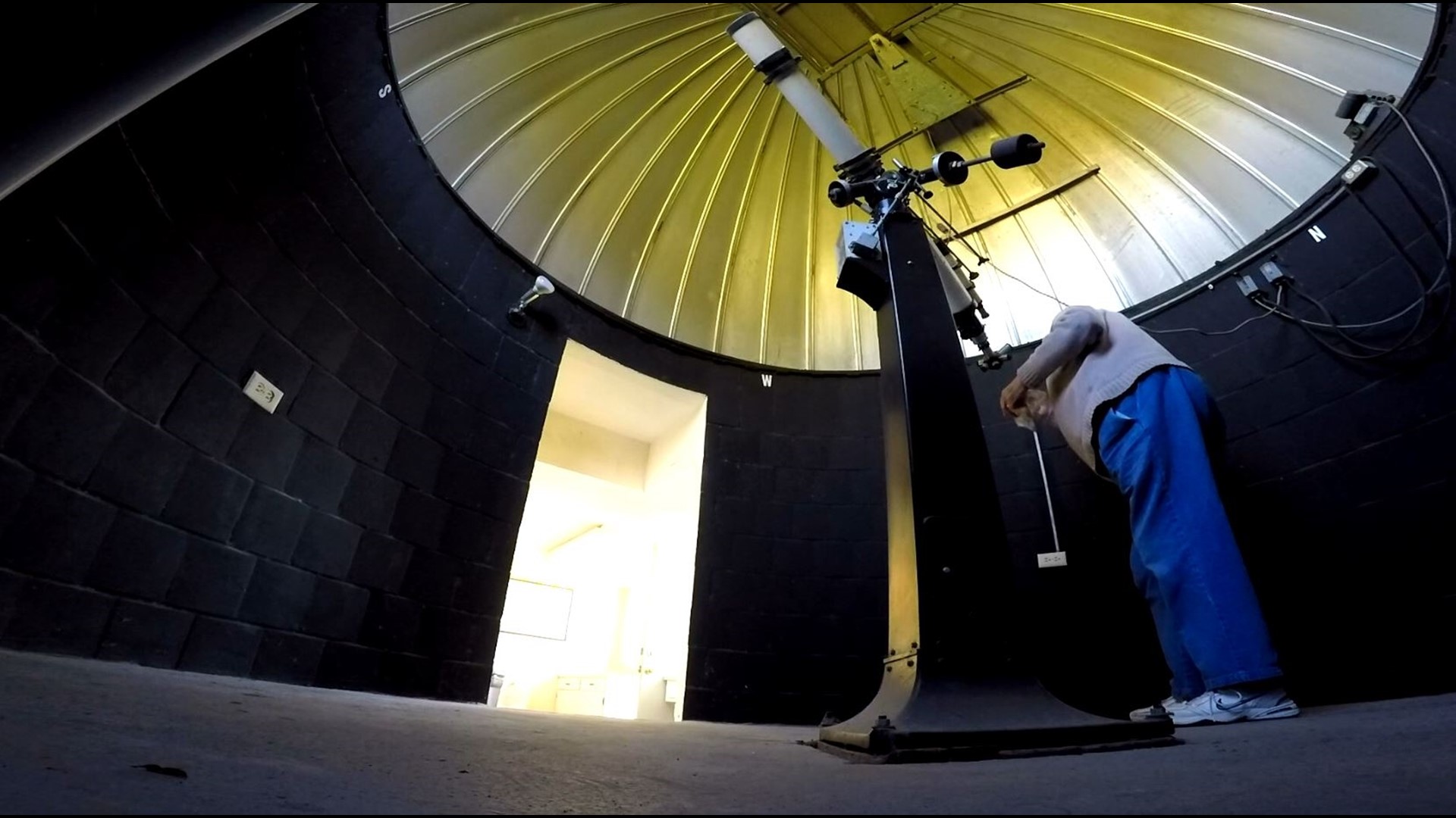 Ennis, Texas man will watch eclipse from his backyard observatory ...