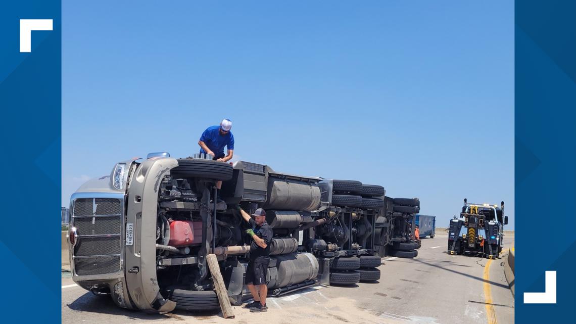 I-345 connector to Woodall Rogers reopened after accident | wfaa.com