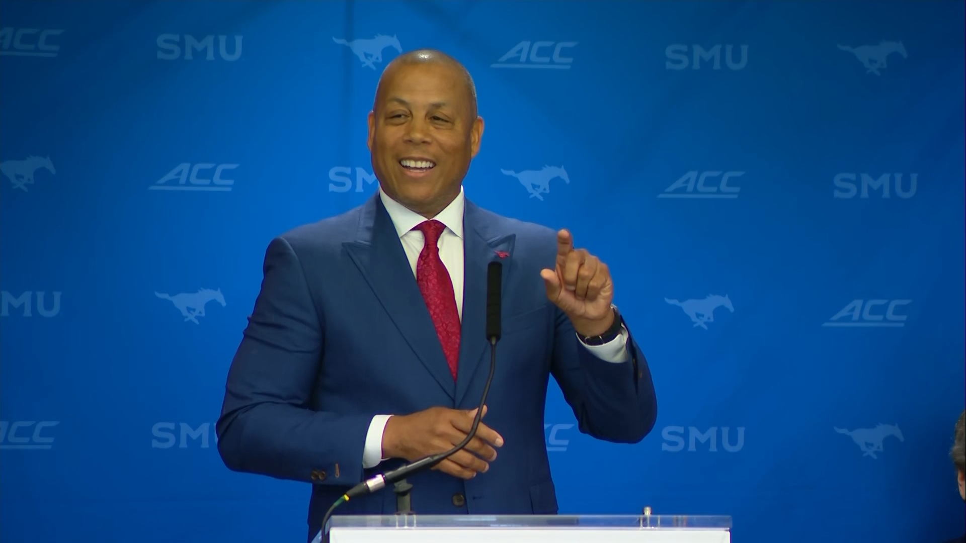 SMU replacing turf field with natural grass in Ford Stadium | wfaa.com