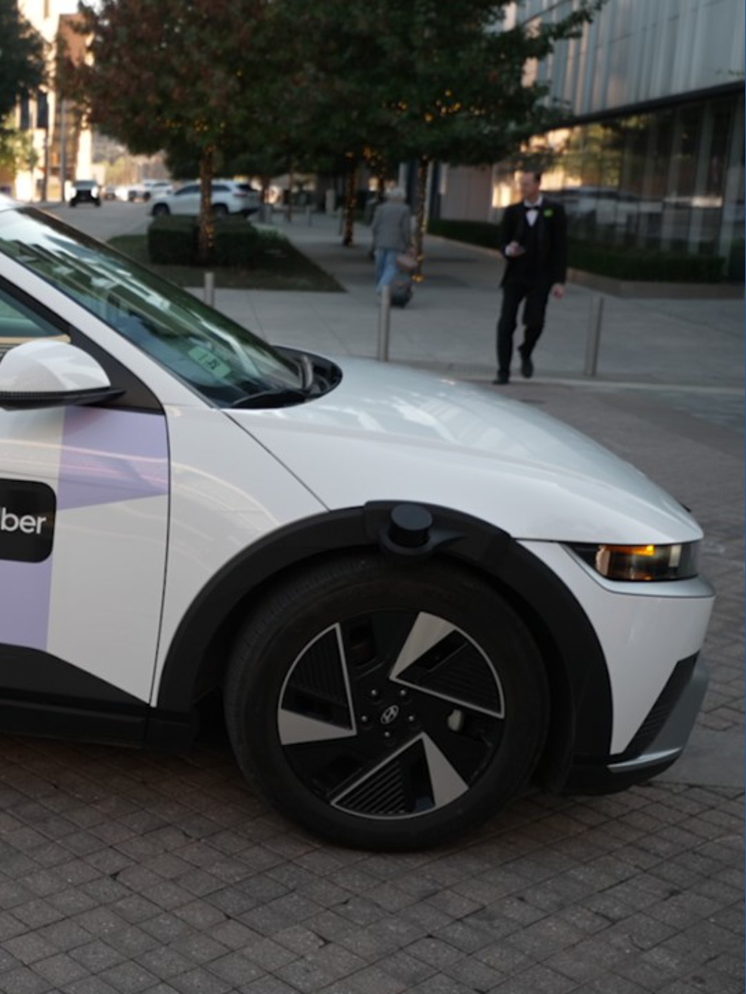 Uber launches self-driving cars in Dallas | wfaa.com